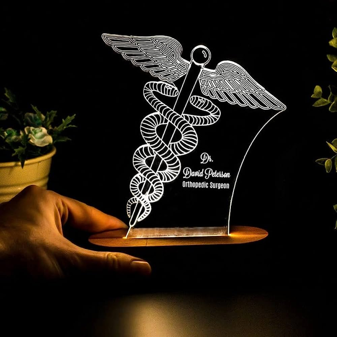 Top 10 Creative Doctor's Day Gifts: Celebrate Doctors with Unique ...